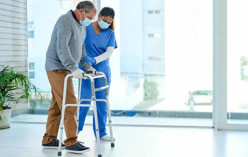 ¿Se puede andar con la cadera rota? | JL FISIOS